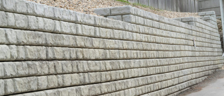 Five Reasons Why You Should Use a Geo-Grid Retaining Wall - Well Rooted ...
